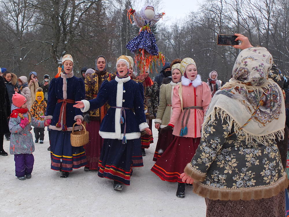 International students of RANEPA St. Petersburg joined a festive city open-air “Maslenitsa ...